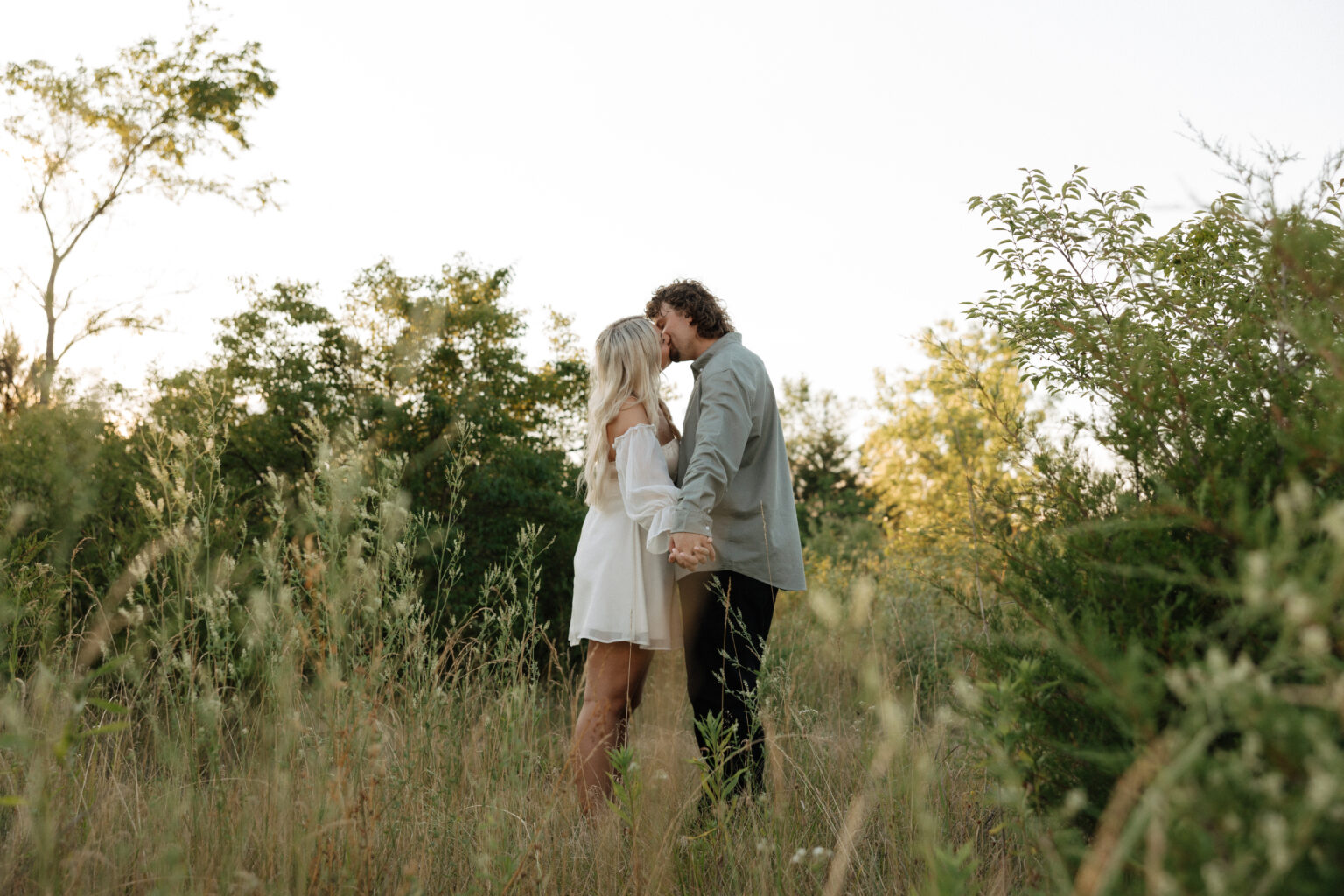 What do engagement sessions with Megan Badia Photography look like ...