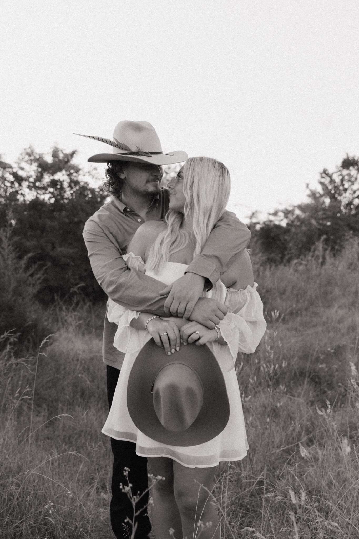 What do engagement sessions with Megan Badia Photography look like ...