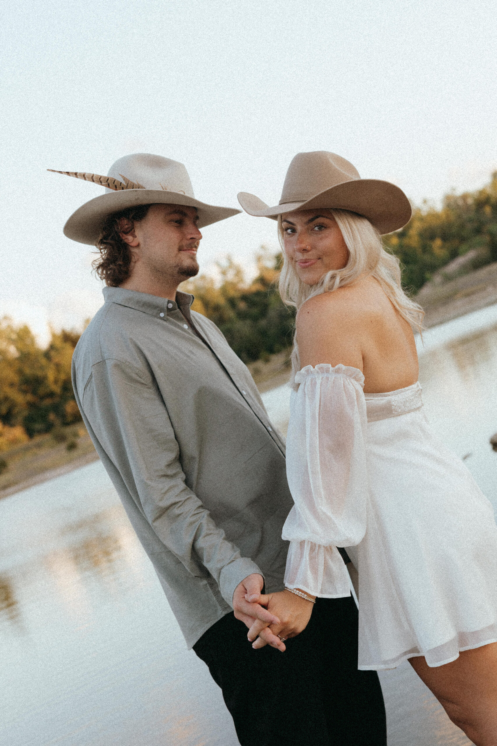 What do engagement sessions with Megan Badia Photography look like ...